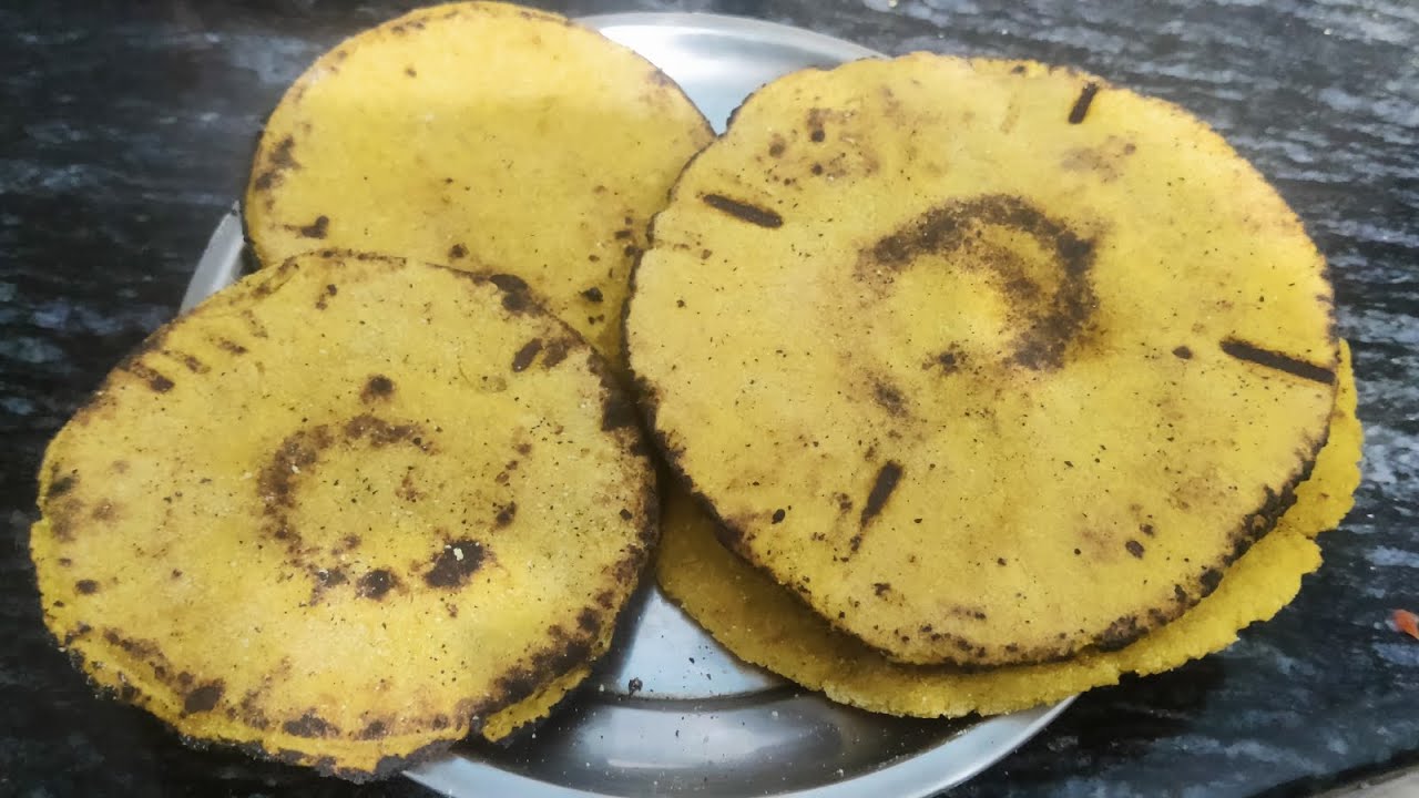 ab makki ki roti banana Hui aasan - YouTube
