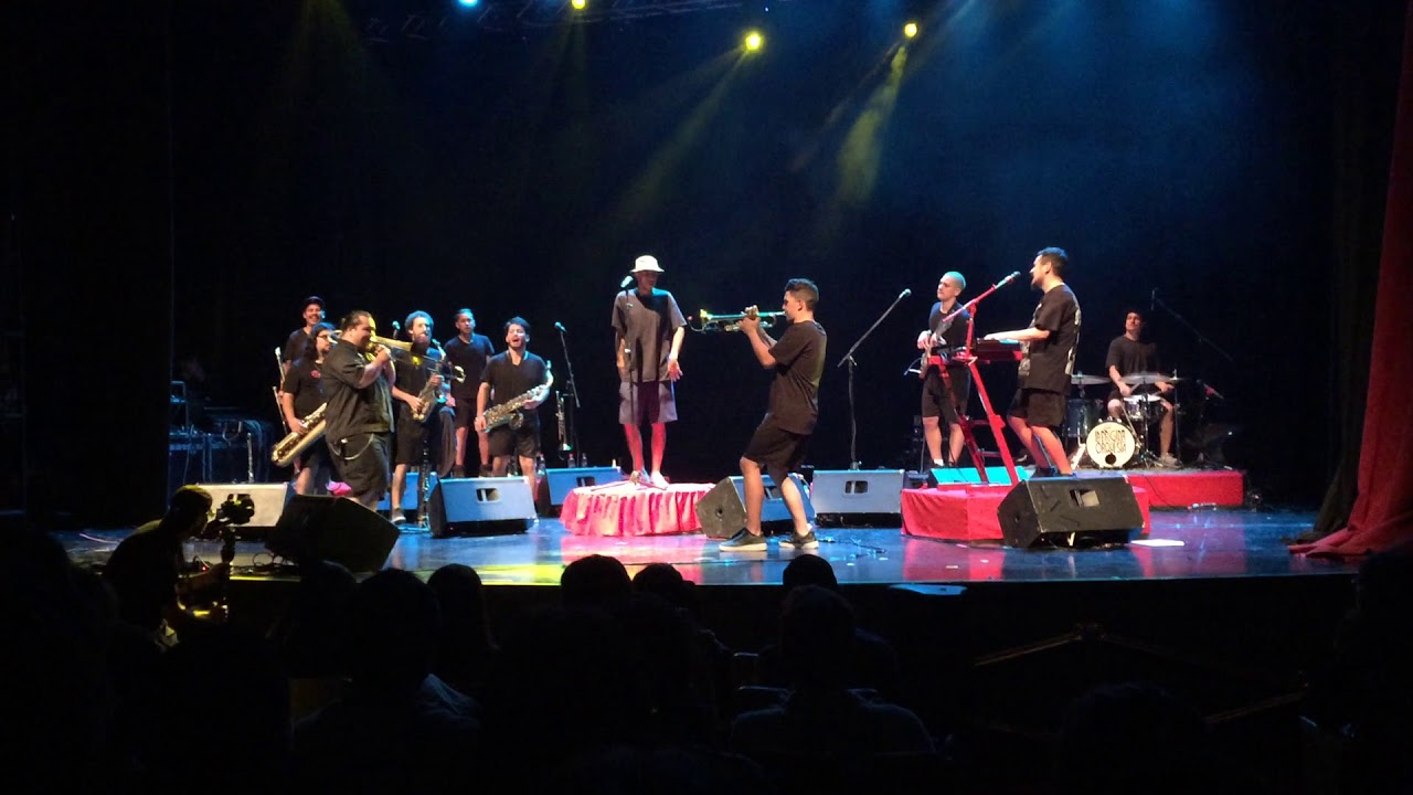 La Brígida Orquesta - Elba Surita. Teatro Oriente dic2018 - YouTube