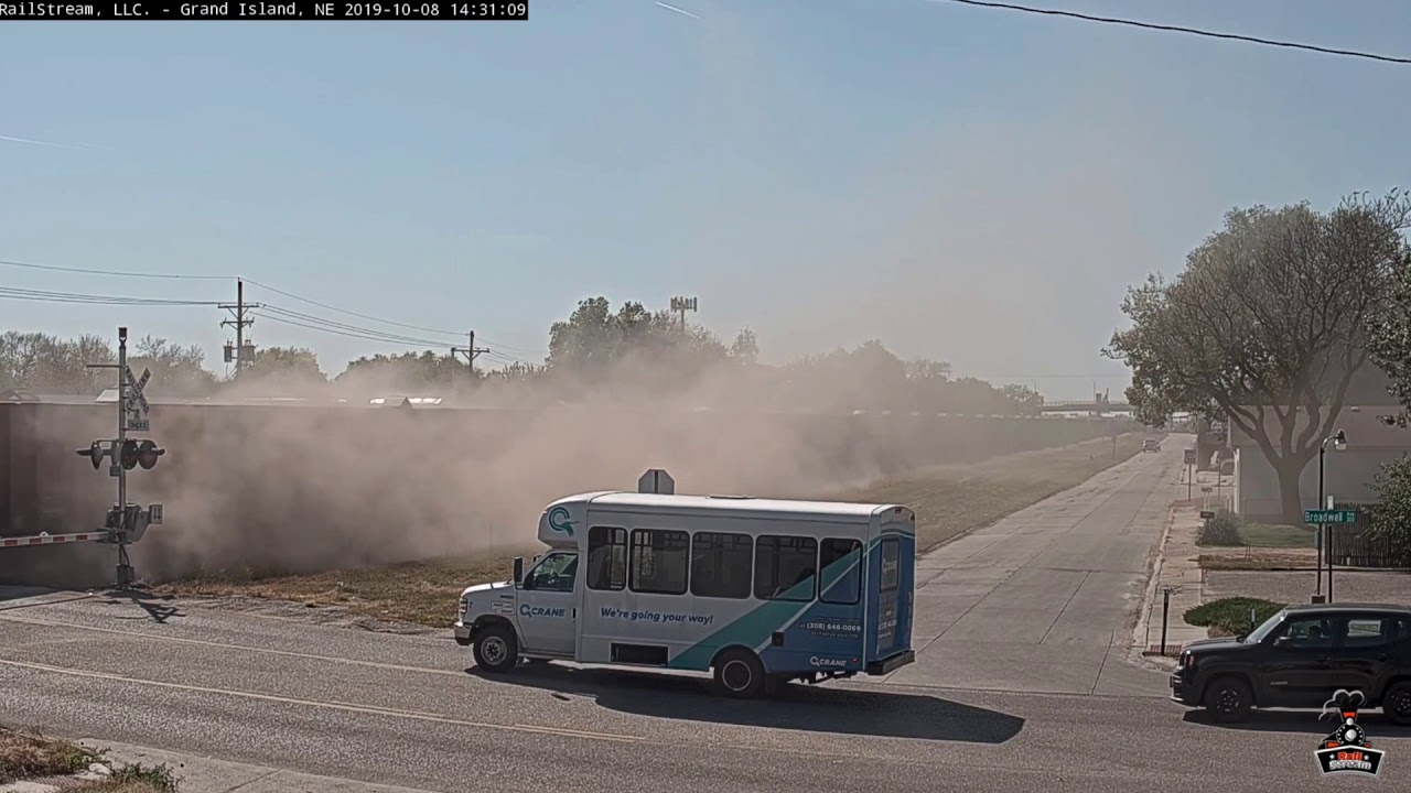 Dusty! Ballast Train Goes Through Grand Island - YouTube