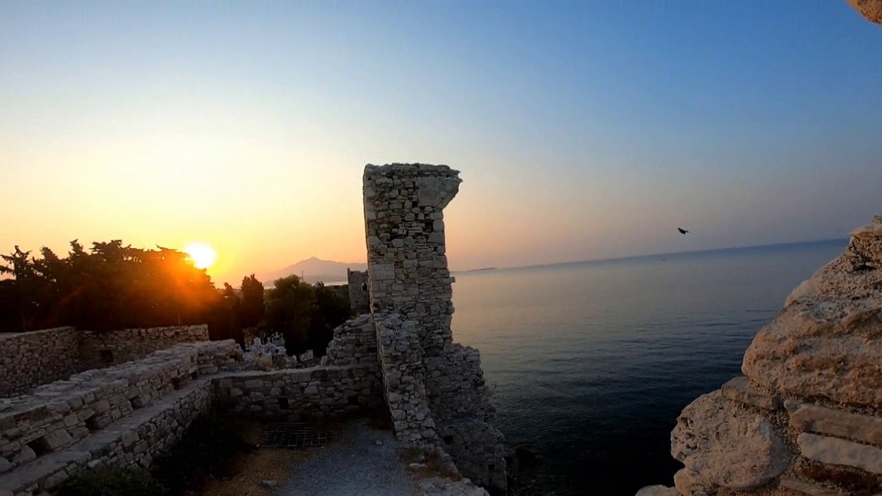 ΘΕΑ ΠΟΥ ΚΑΘΗΛΩΝΕΙ ΑΝΑΤΟΛΗ ΣΤΟ ΚΑΣΤΡΟ ΤΟΥ ΛΥΚΟΥΡΓΟΥ ΛΟΓΟΘΕΤΗ ΣΑΜΟΣ - YouTube