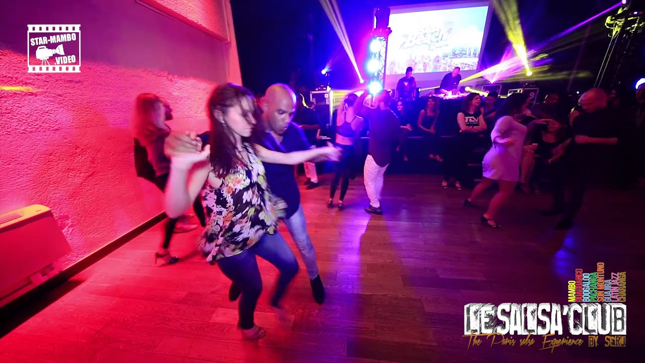 Valéry & Emma - Social Dancing @ LeSalsa'Club Party - YouTube
