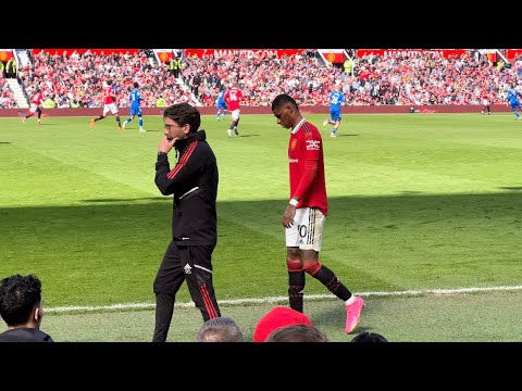 Marcus Rashford Goes Off Injured & Gives His Shirt To A Fan - YouTube
