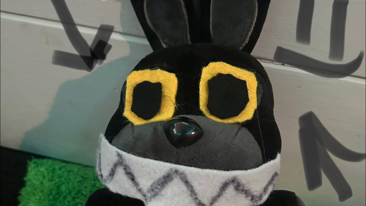 How to make fetch from fnaf part 1 - YouTube