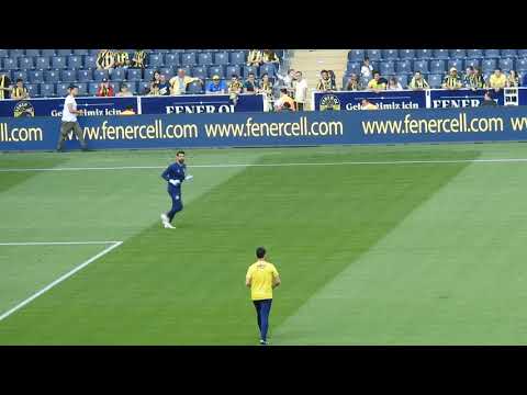 Volkan Demirel son kez Kadıköy'de *Ultraslan tezahüratıyla veda (4K)