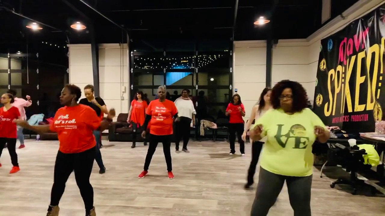 Let Me In - Line Dance, Dallas Tx - YouTube