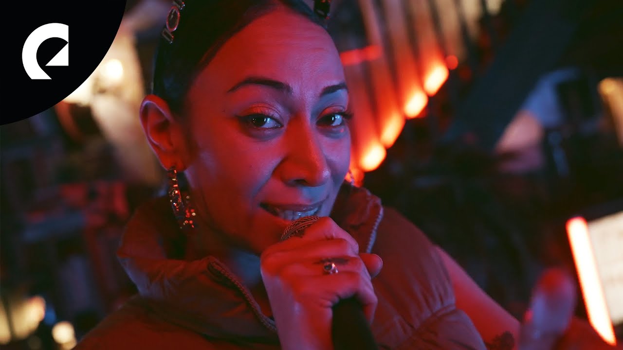 Janset - Icon (Live at Fiction Studios) - YouTube Music