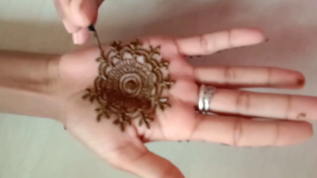SIMPLE AND EASY HEENA DESIGN || EASY HEENA TRICKS - YouTube
