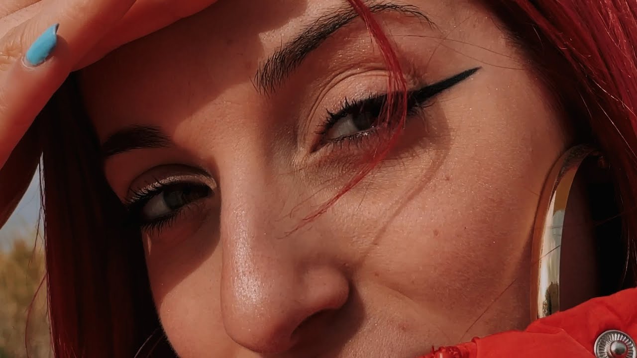 ISA B - LE GUSTA (Video oficial) - YouTube