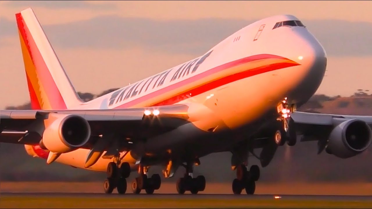 STUNNING Kalitta Air Boeing 747 SUNSET Takeoff & Landing Melbourne ...