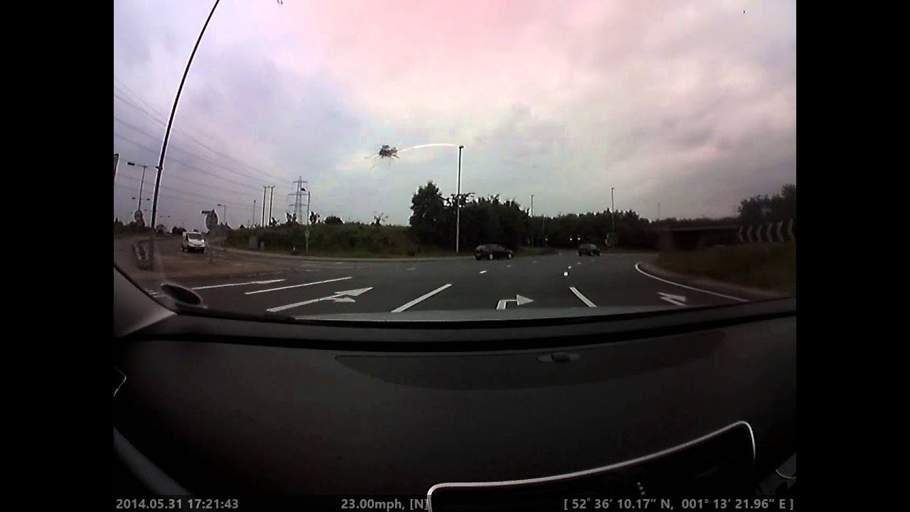 Bad lane discipline on thickthorn roundabout - YouTube