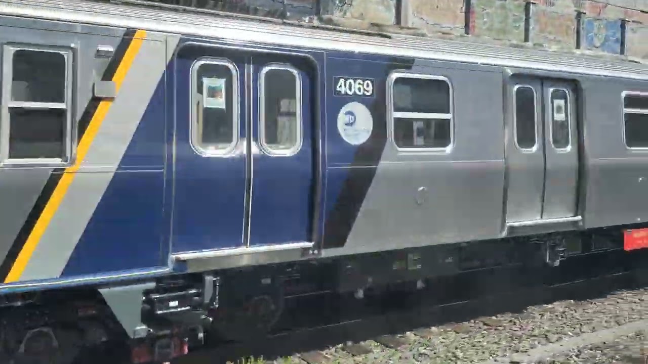 R211 on Sea Beach line (Aug 30, 2022) - YouTube