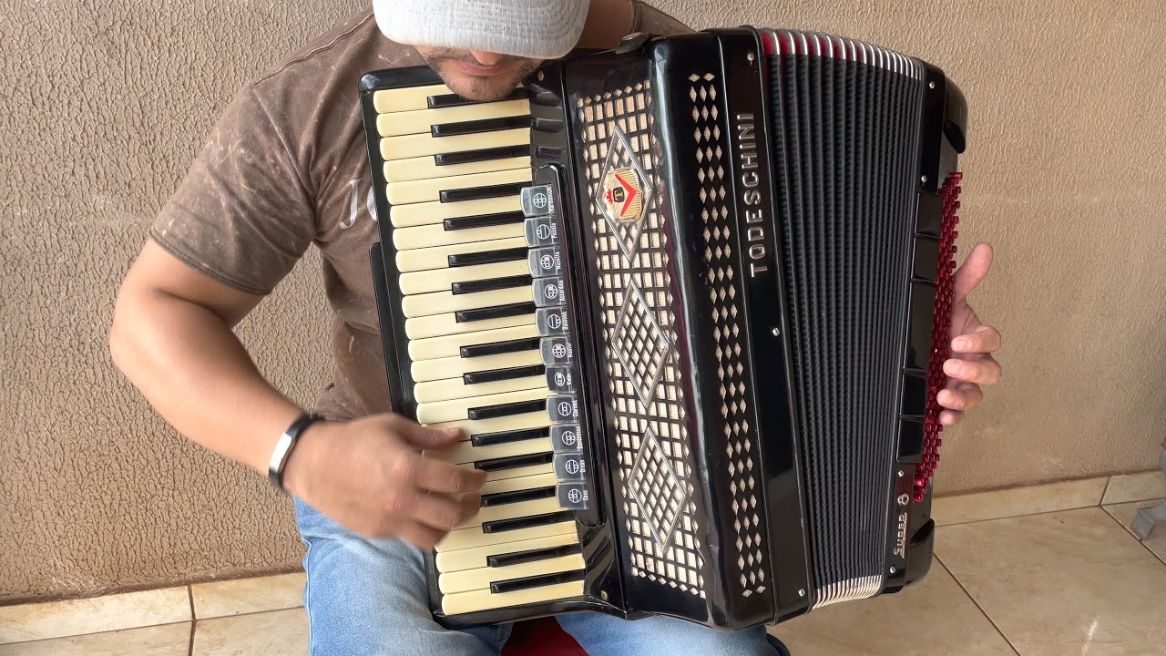 Acordeon Todeschini Super 8 Igual Do Porca Véia $29999 - YouTube