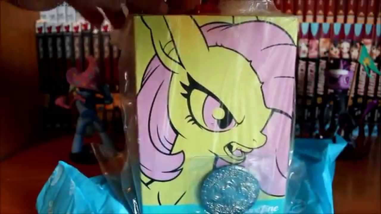 Figure Unboxing: Flutterbat | We Love Fine - YouTube