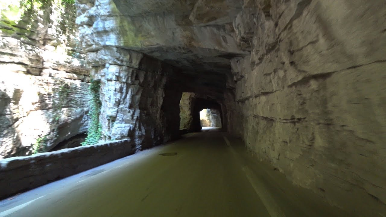 4K Video Brasa Canyon Lake Garda Italy spectacular Cycling Workout ...