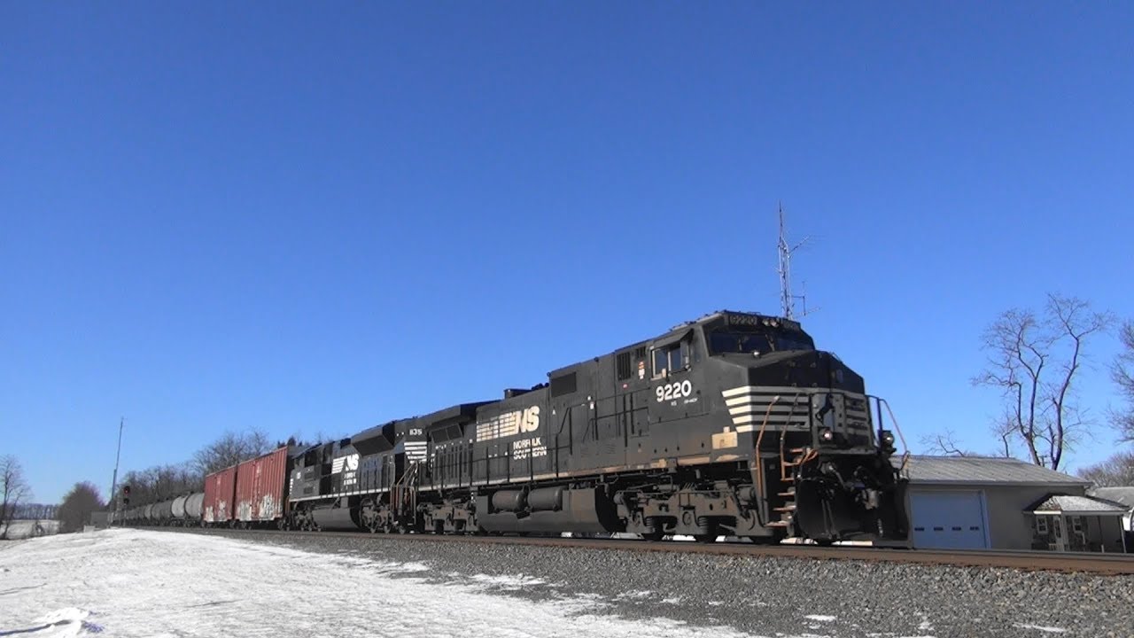 NS 39Q EB on the NS Lurgan Branch in Walnut Bottom, PA - YouTube