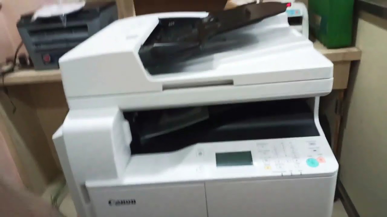 Canon 2006n toner change - YouTube