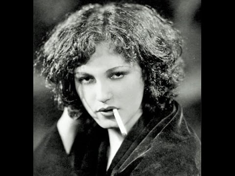 Wini Shaw - He Was Her Man - YouTube