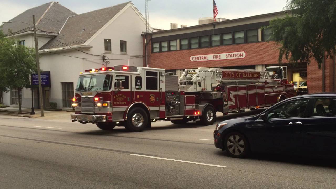July 11, 2016 - Raleigh FD - Engine 13, Ladder 1 Respond - YouTube