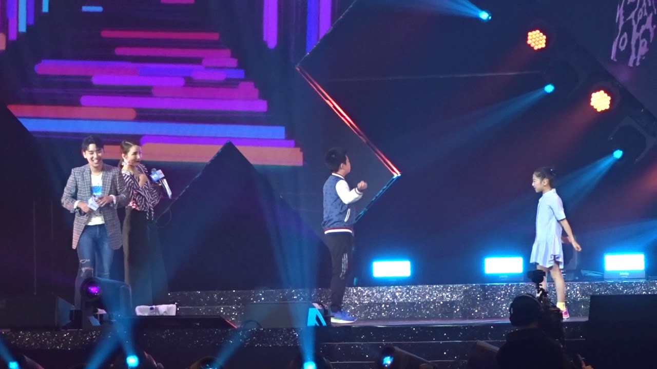 181003 Seungri Fan Meeting in Hong Kong - Dance game 2 - YouTube