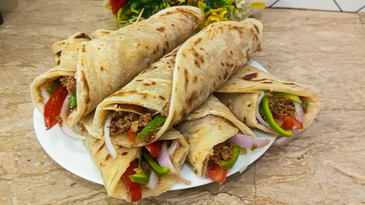 Keema Paratha Roll Recipe | Paratha Roll Recipe | Beef Paratha Roll ...