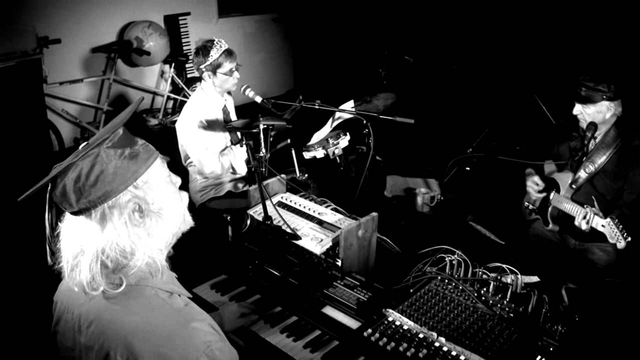 My Heart Beats On By Kit Nelson - YouTube