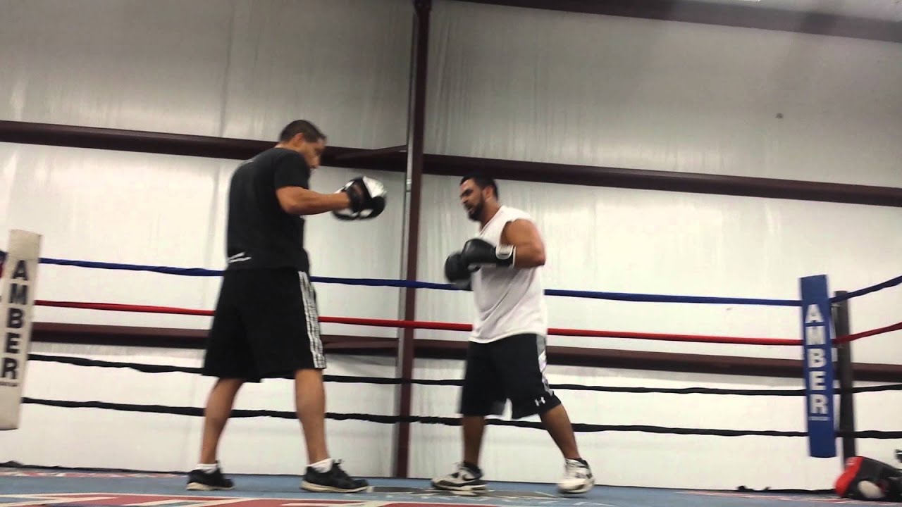 Boxing-Cutting weight mitt work - YouTube