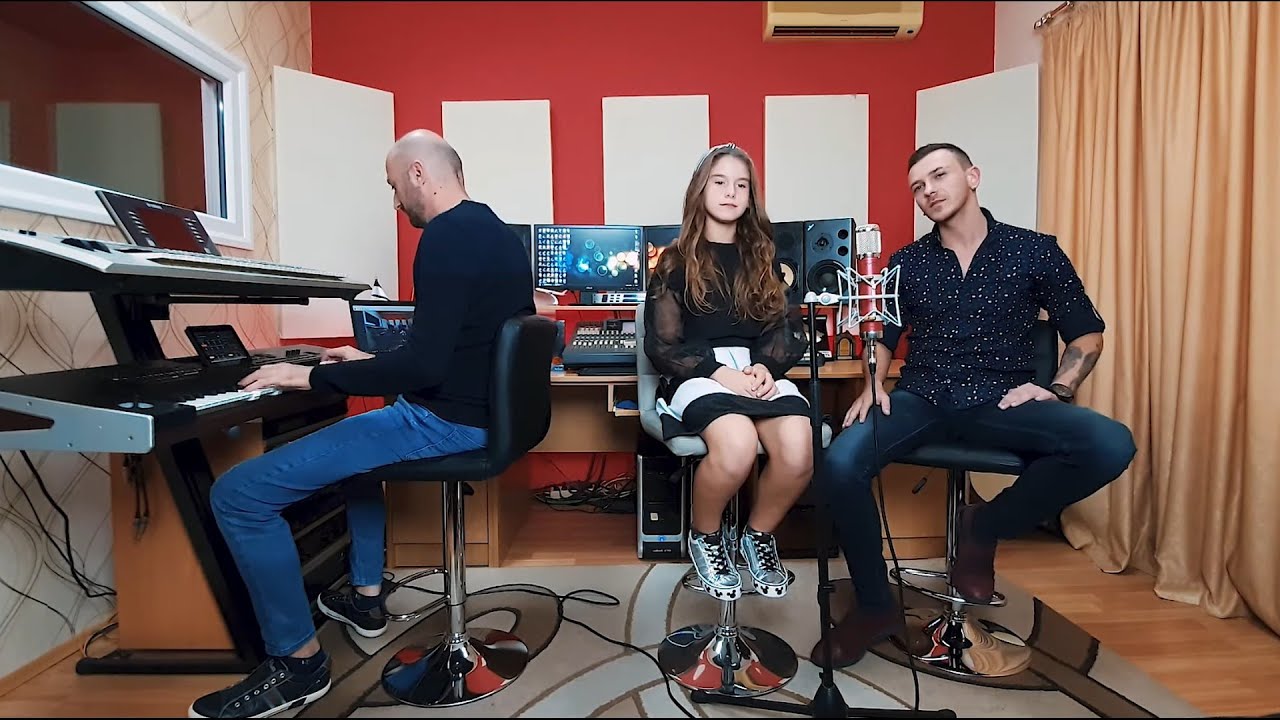 Lana Vukcevic & Petar Vasic - Niko kao ti (COVER) - YouTube