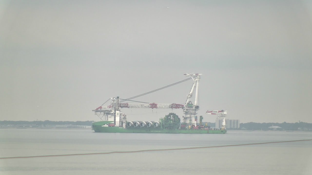 Heavy Lift Crane Orion Outbound to the Windmill Farm 7-18-2024 - YouTube