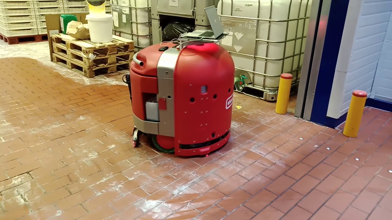 CLEANFIX RA 660 Navi - mycí podlahový robot - YouTube