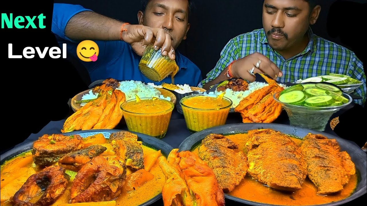NORTH INDIAN FOOD ASMR, EATING SPICY FISH CURRY WITH RICE, INDIAN ...