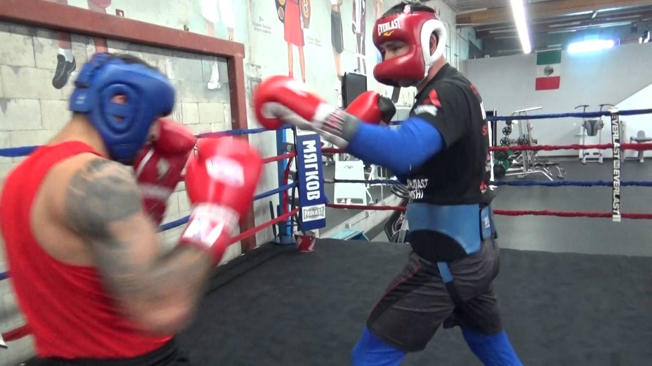 K1 CHAMP IN BADASS SPARRING AT THE RGBA IN OXNARD! EsNews Boxing - YouTube
