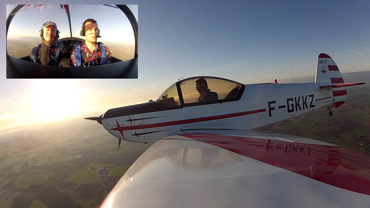 Vol Cap 10 voltige - YouTube