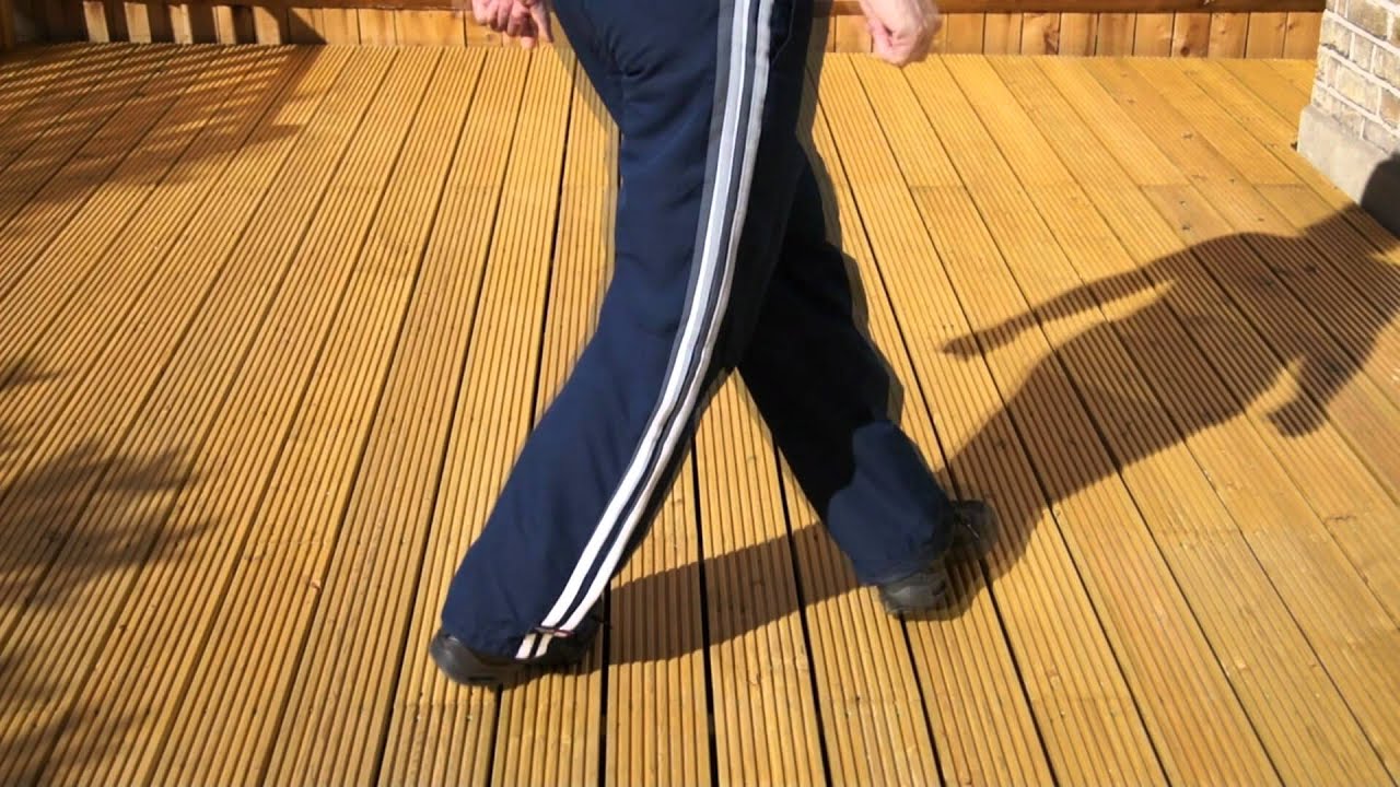 Greek Dance lesson - Syrtos / Balos - YouTube