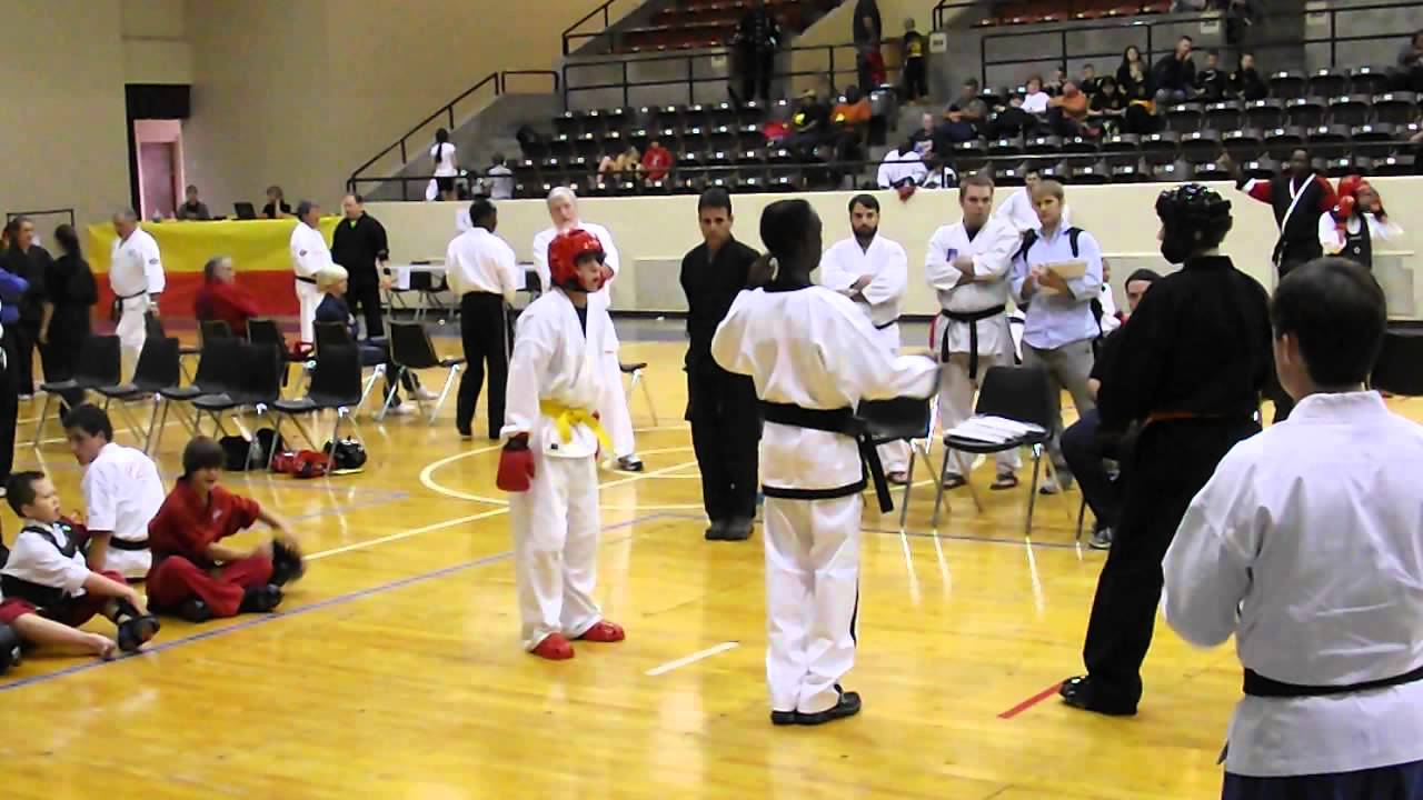 Tournament Point Sparring - YouTube