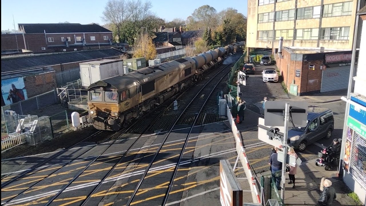 66849 and 66847 on sandite train at Grimsby Town, 17/11/23. 3S13 ...