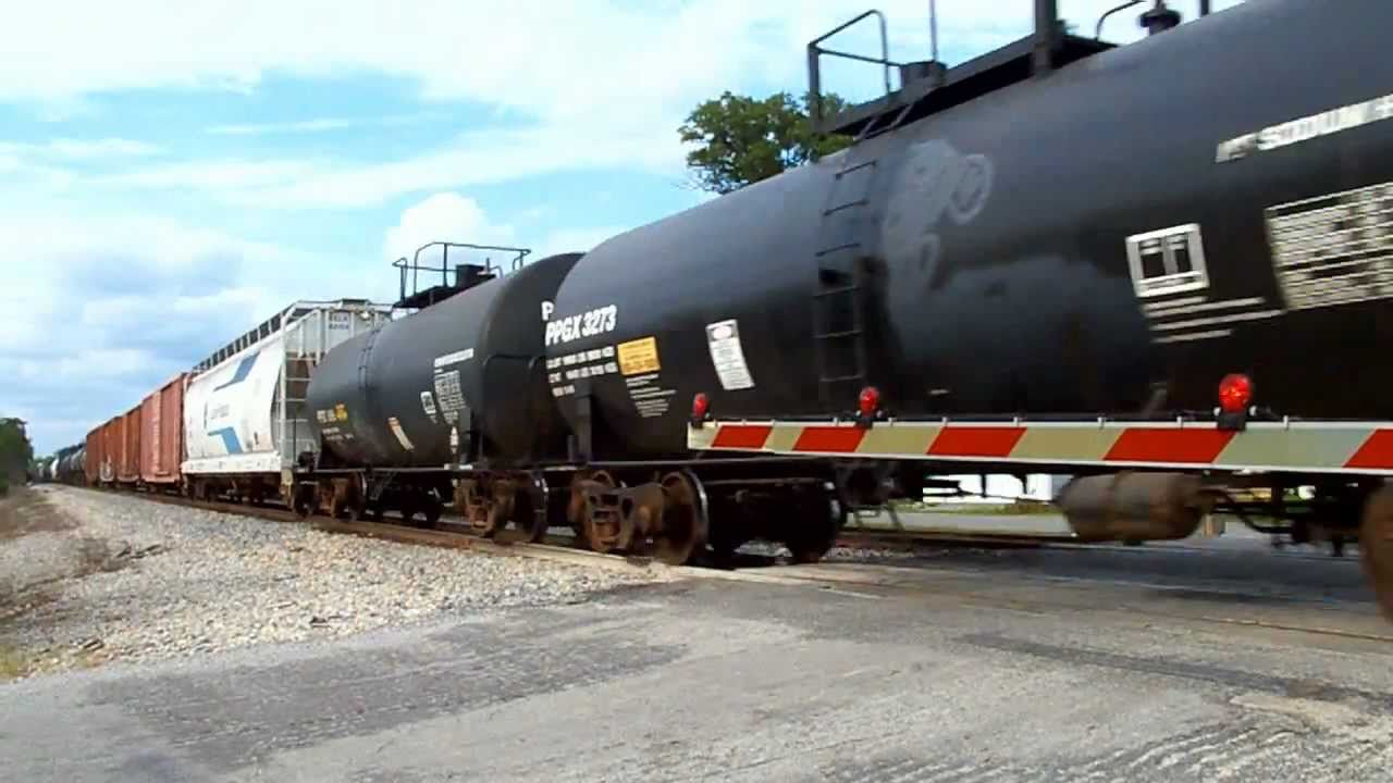 CN #2137 Leading A Northbound Mixed Freight - YouTube