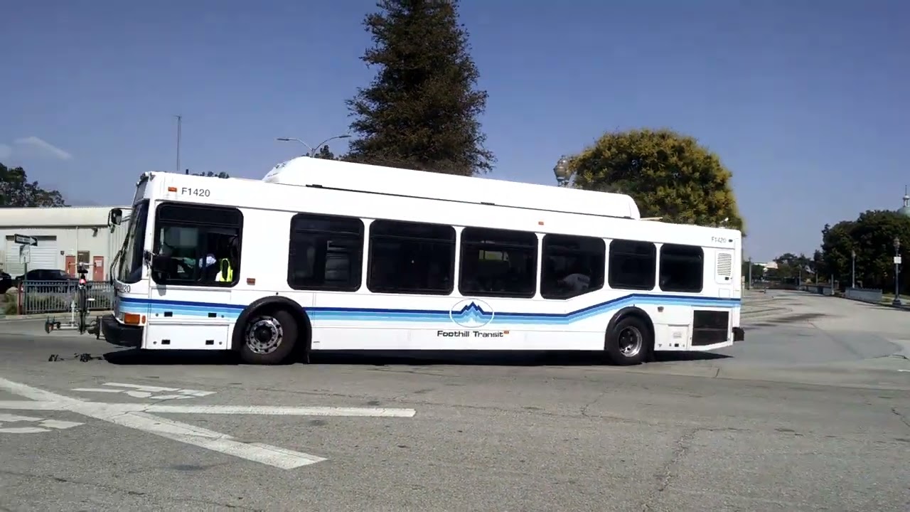 Foothill Transit 2004 NABI 40-LFW CNG #F1420 - YouTube