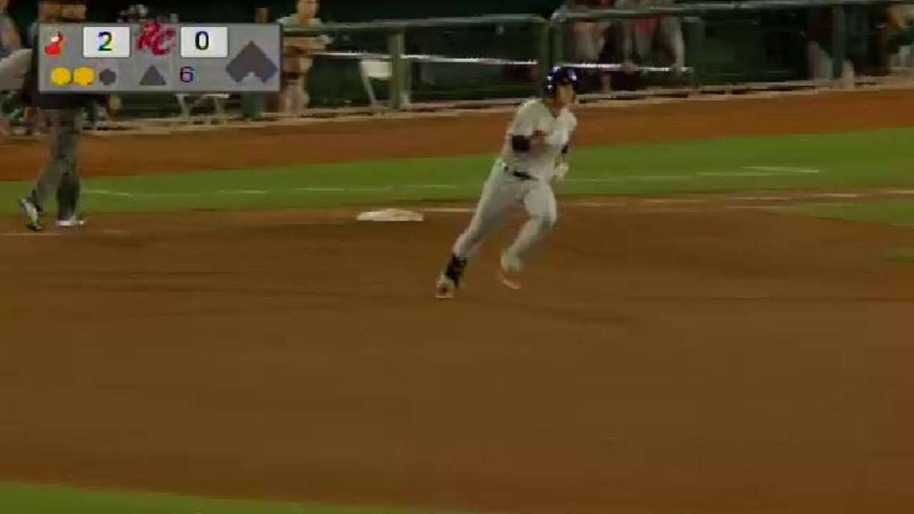 Anthony Aliotti doubles for the Sounds - YouTube