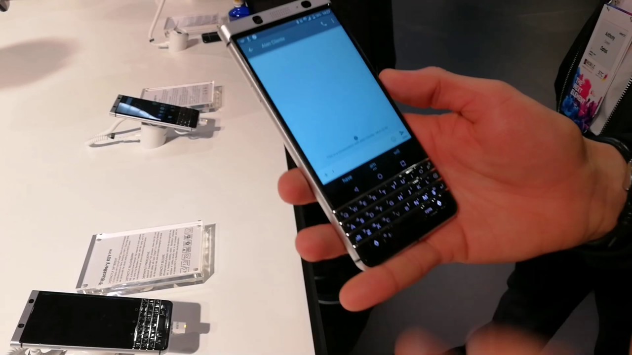 Diseño y funciones del Blackberry KEY one - YouTube