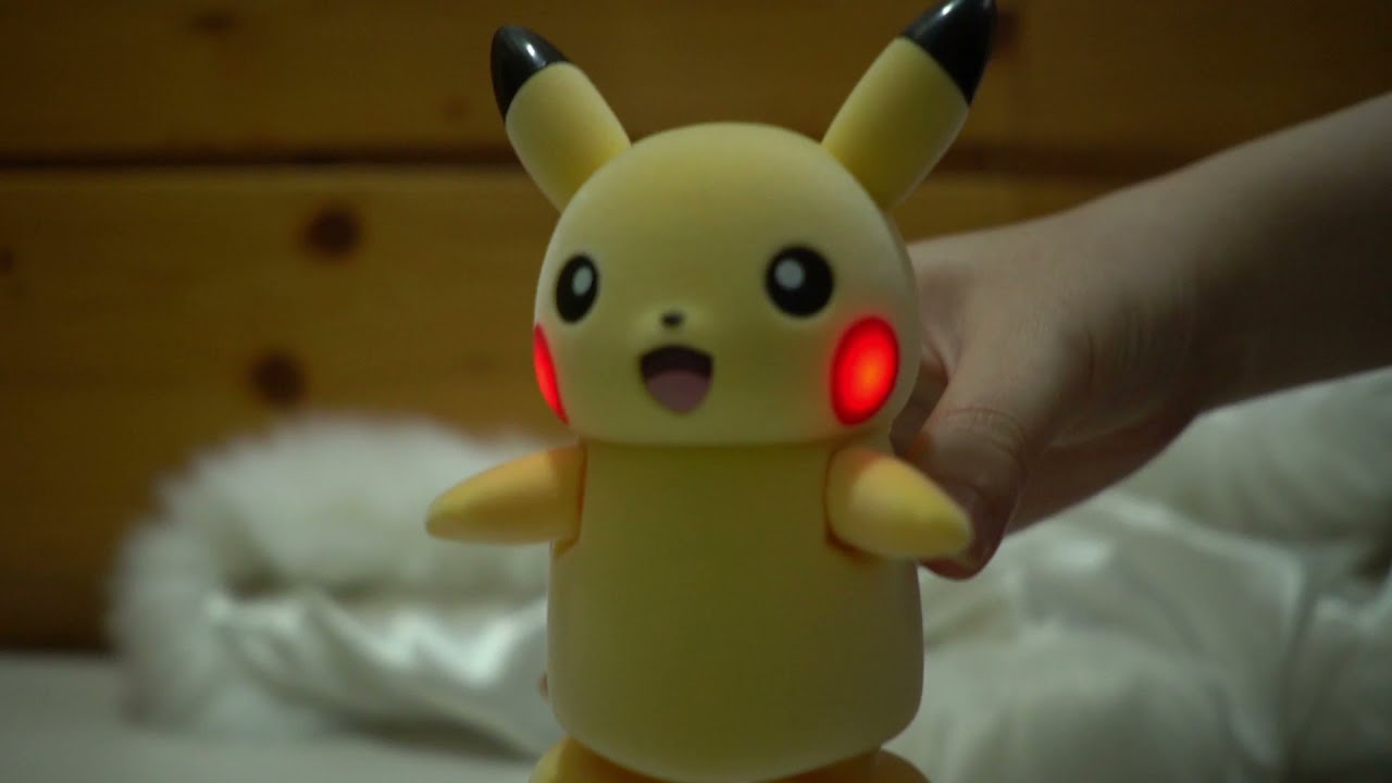 Unboxing of pikachu walks by your call 寵物小精靈比卡超開箱 聲控會動會唱歌 - YouTube