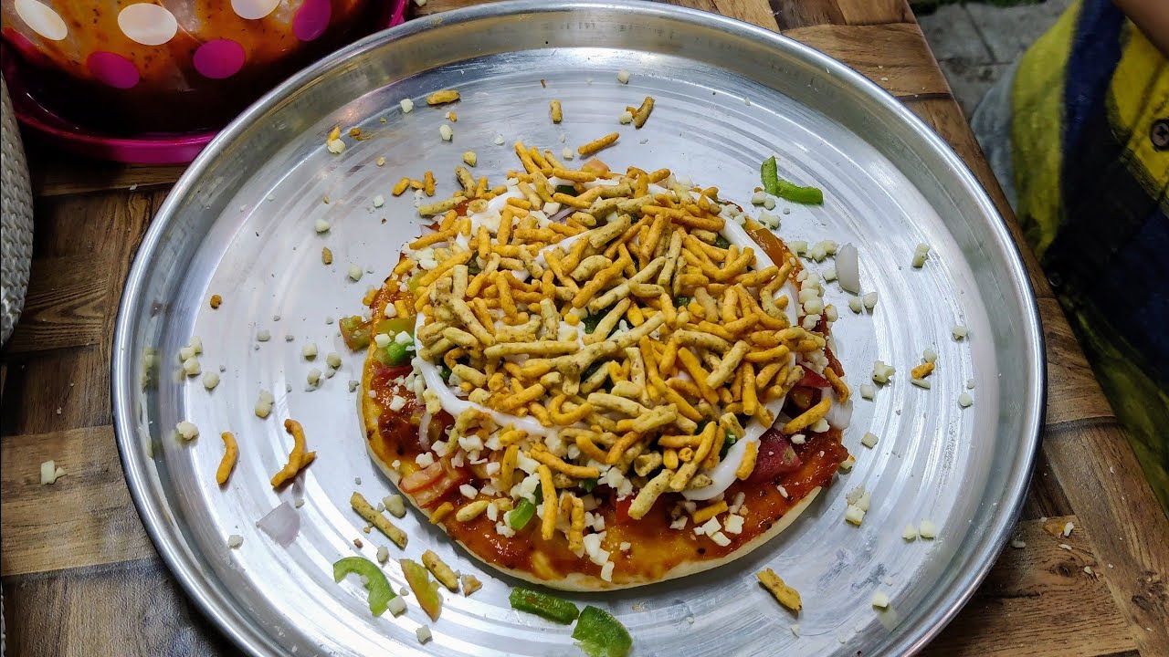 FAMOUS SEV PIZZA || FLAVOR OF INDORE || INDIAN STREET FOOD || @ RS. 150 ...