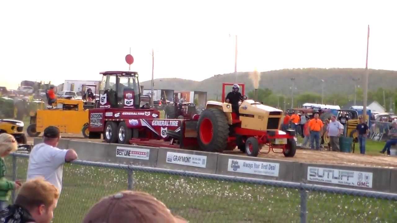 Centre Hall Tractor Pulling Endangered Species 5/17/13 - YouTube