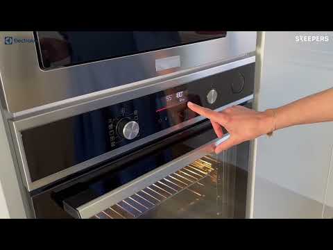 Four encastrable SteamCrisp : l'avis de Selda - Electrolux