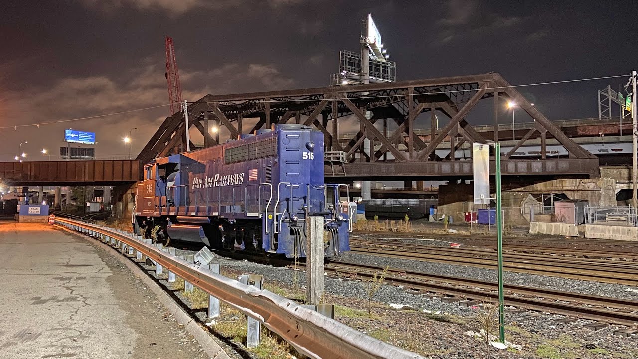 MBTA & Amtrak Trains Over the High Line Bridge in Somerville + Bonus ...