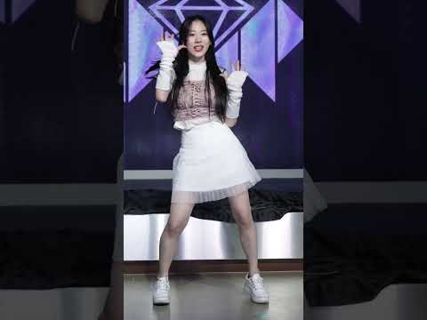 230128 트와이스(Twice) I CAN'T STOP ME @ 시즌스(Seasons) 오쭈