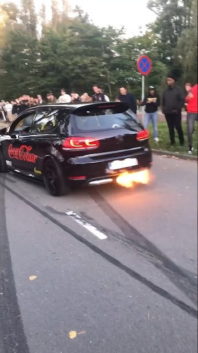 Loud Volkswagen Golf MK6 R32 !!! - YouTube