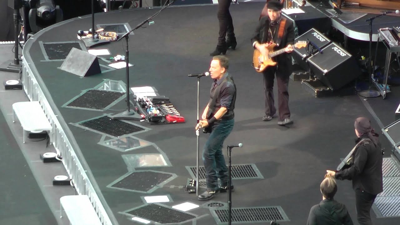 Bruce Springsteen - Live Bergen 24 July 2012 - Youngstown - YouTube