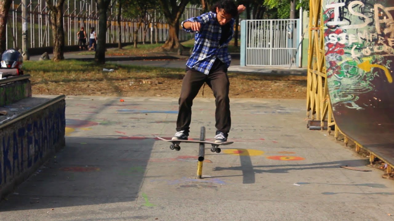 COMO HACER BOARDSLIDE EN SKATE - YouTube