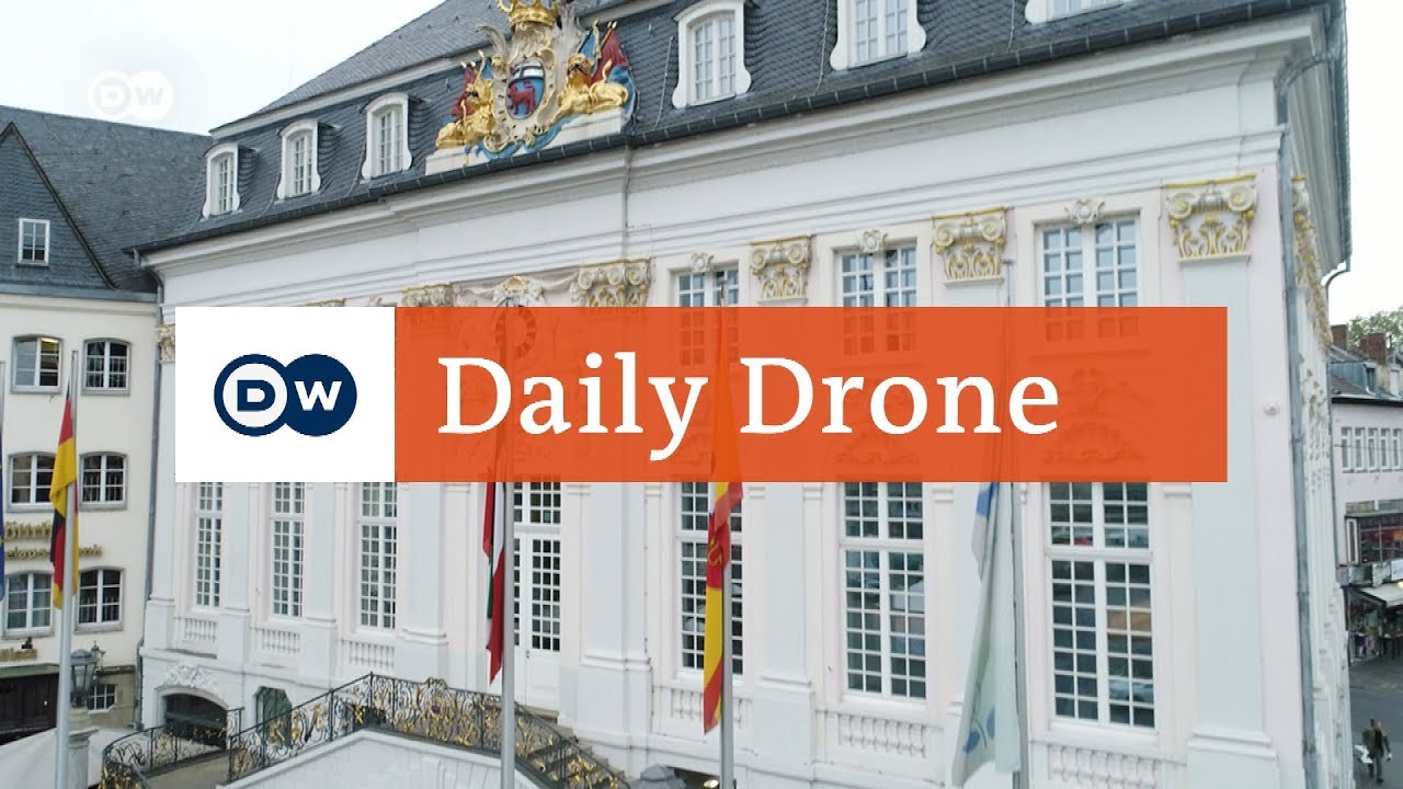 #DailyDrone: Altes Rathaus Bonn | DW Deutsch - YouTube