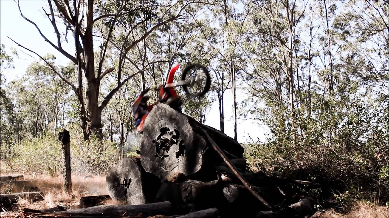 Travis Barr // Learing The Hard Way - YouTube